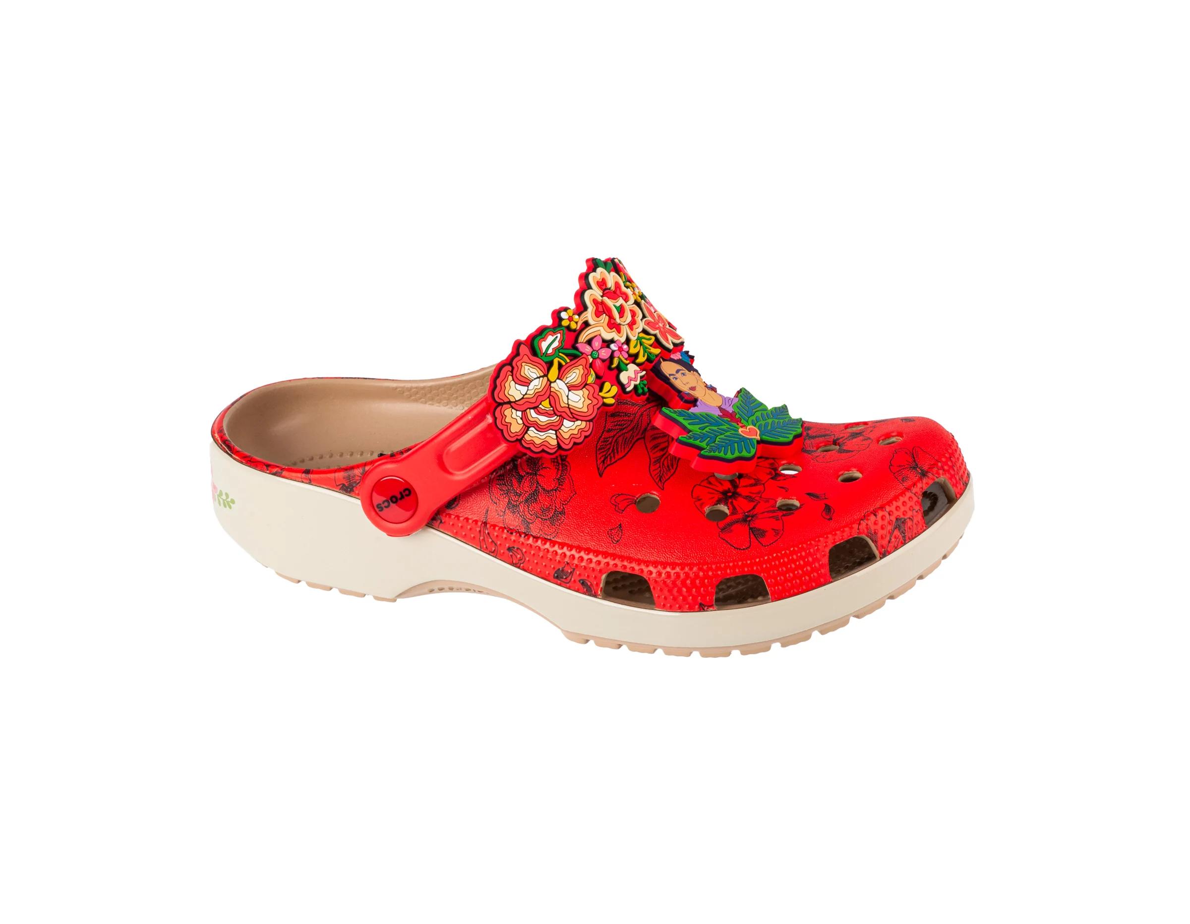 Класически чехли Frida Kahlo в червено от Crocs | Trendo.bg